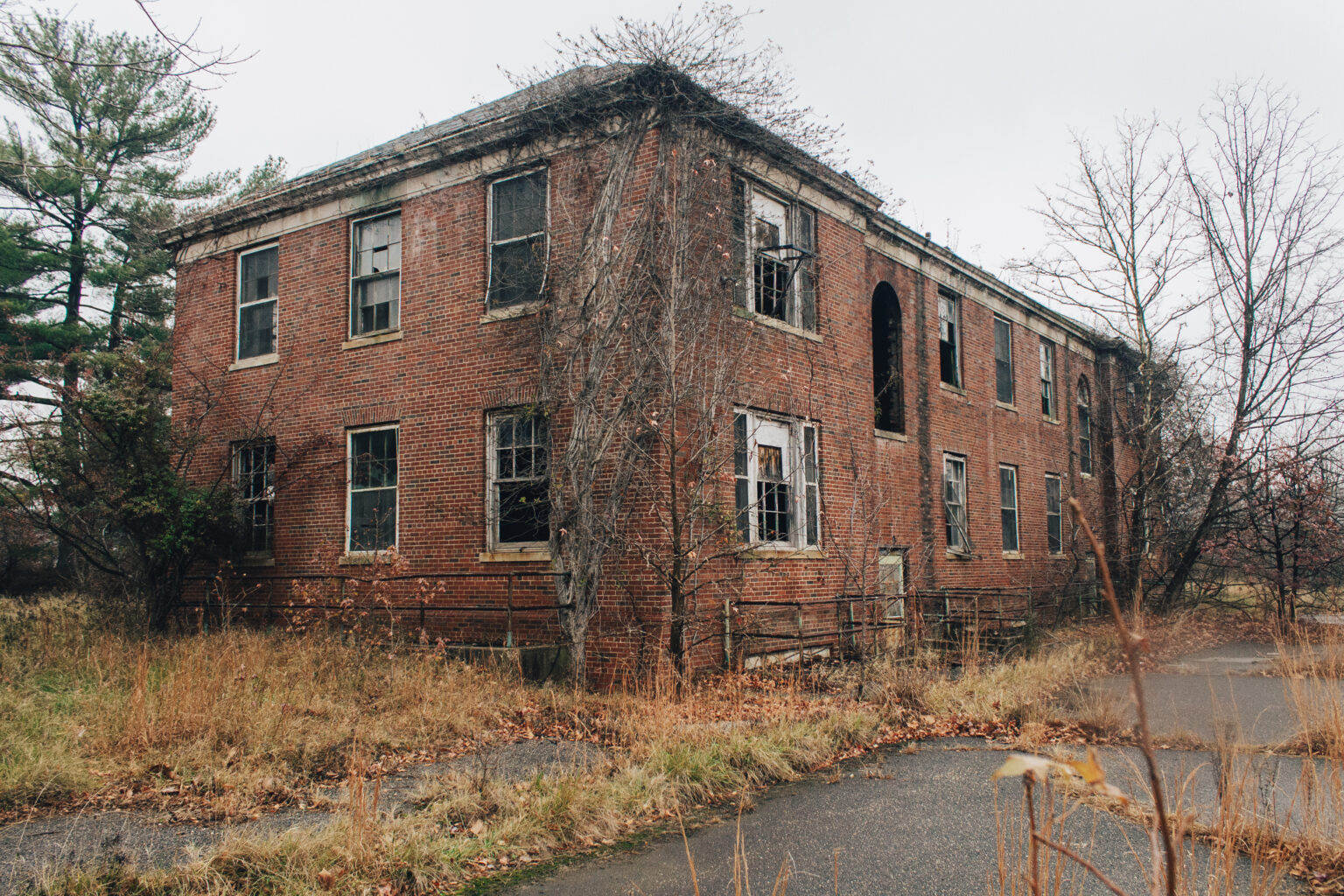 Abandoned Forest Haven Asylum - Photos and History